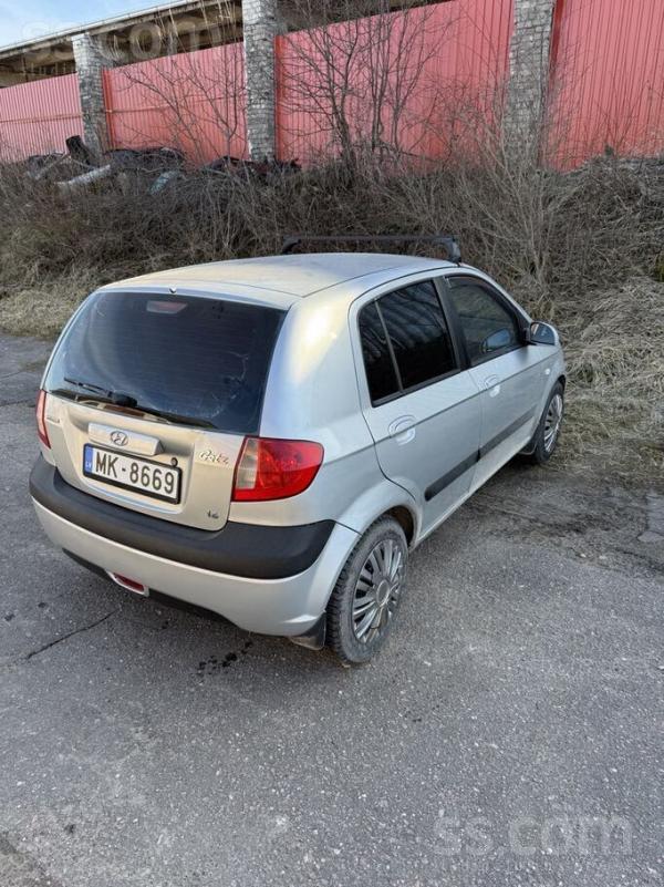 Pelēks Hyundai Getz 2006 Rīga, ar dzinēja tilpumu 1.60 L un nobraukumu 223 tūkst. km par 1200 €, foto 5 vietnē AUTOMOTO.COM.LV