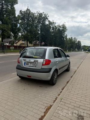 Pelēks Hyundai Getz 2006 Daugavpils, ar dzinēja tilpumu 1.40 L un nobraukumu 144 tūkst. km par 1700 €, foto 3 vietnē AUTOMOTO.COM.LV