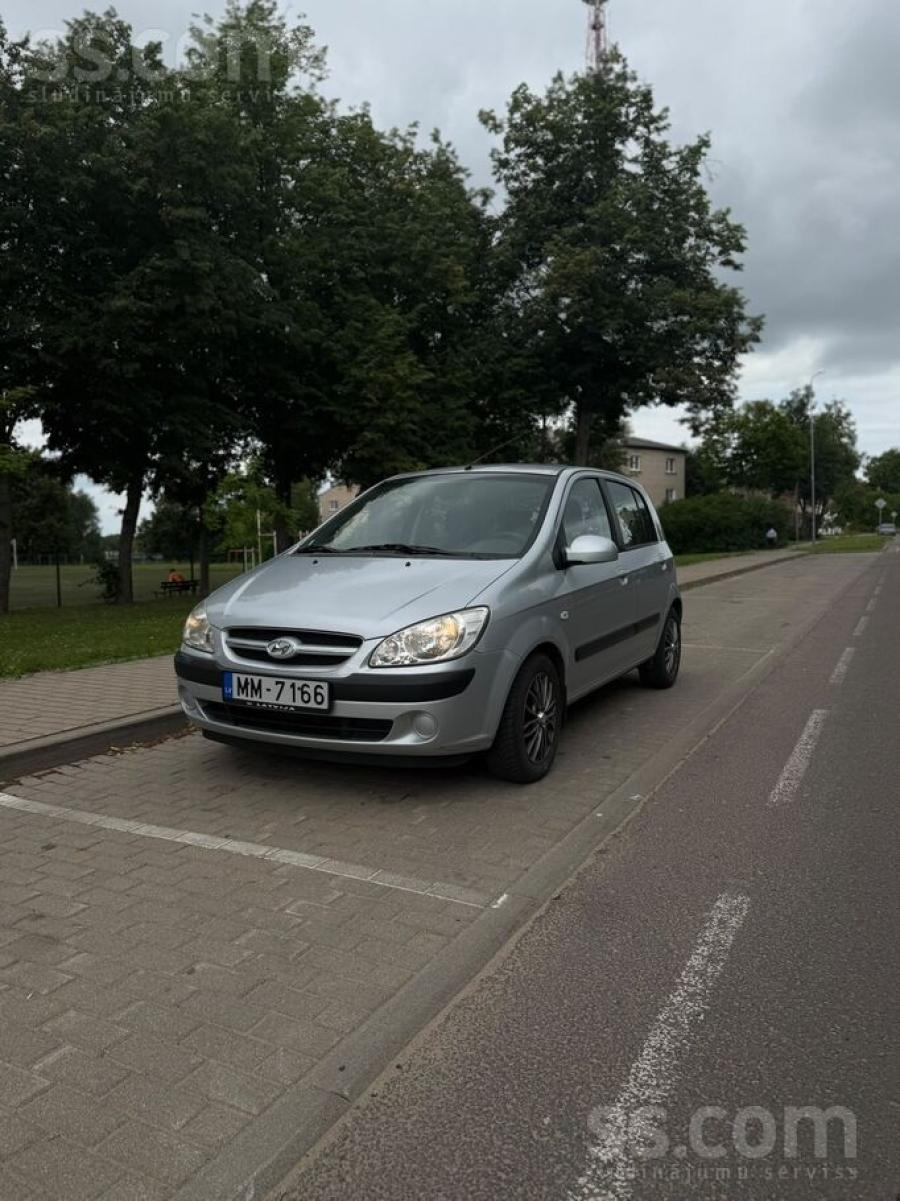 Pelēks Hyundai Getz 2006 Daugavpils, ar dzinēja tilpumu 1.40 L un nobraukumu 144 tūkst. km par 1700 €, foto 5 vietnē AUTOMOTO.COM.LV