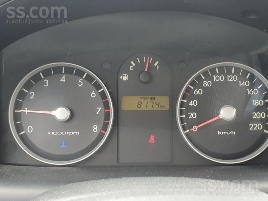 Grey Hyundai Getz 2006 in Riga, with an engine capacity of 1.40 L and mileage of 160 thousand km for 500 €, photo 5 on AUTOMOTO.COM.LV