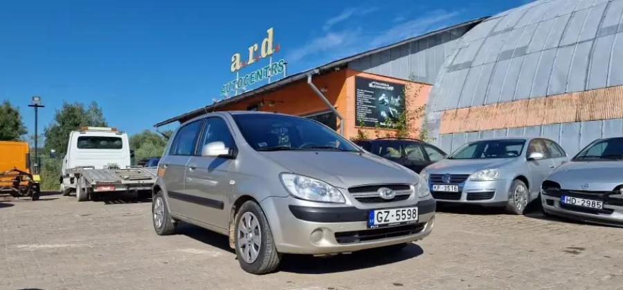 Pelēks Hyundai Getz 2007 Valmiera, ar dzinēja tilpumu 1.40 L un nobraukumu 223 tūkst. km par 1450 €, foto 1 vietnē AUTOMOTO.COM.LV