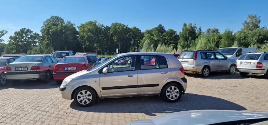 Pelēks Hyundai Getz 2007 Valmiera, ar dzinēja tilpumu 1.40 L un nobraukumu 223 tūkst. km par 1450 €, foto 7 vietnē AUTOMOTO.COM.LV