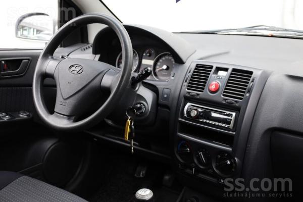 Pelēks Hyundai Getz 2007 Rīga, ar dzinēja tilpumu 1.40 L un nobraukumu 0 tūkst. km par 995 €, foto 9 vietnē AUTOMOTO.COM.LV