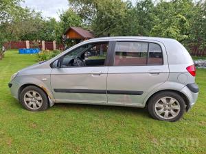 Pelēks Hyundai Getz 2007 Rīga, ar dzinēja tilpumu 1.40 L un nobraukumu 349 tūkst. km par 300 €, foto  vietnē AUTOMOTO.COM.LV