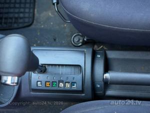 Grey Hyundai Getz 2007 in Tallinn, with an engine capacity of 1.40 L and mileage of 194 thousand km for 950 €, photo 12 on AUTOMOTO.COM.LV