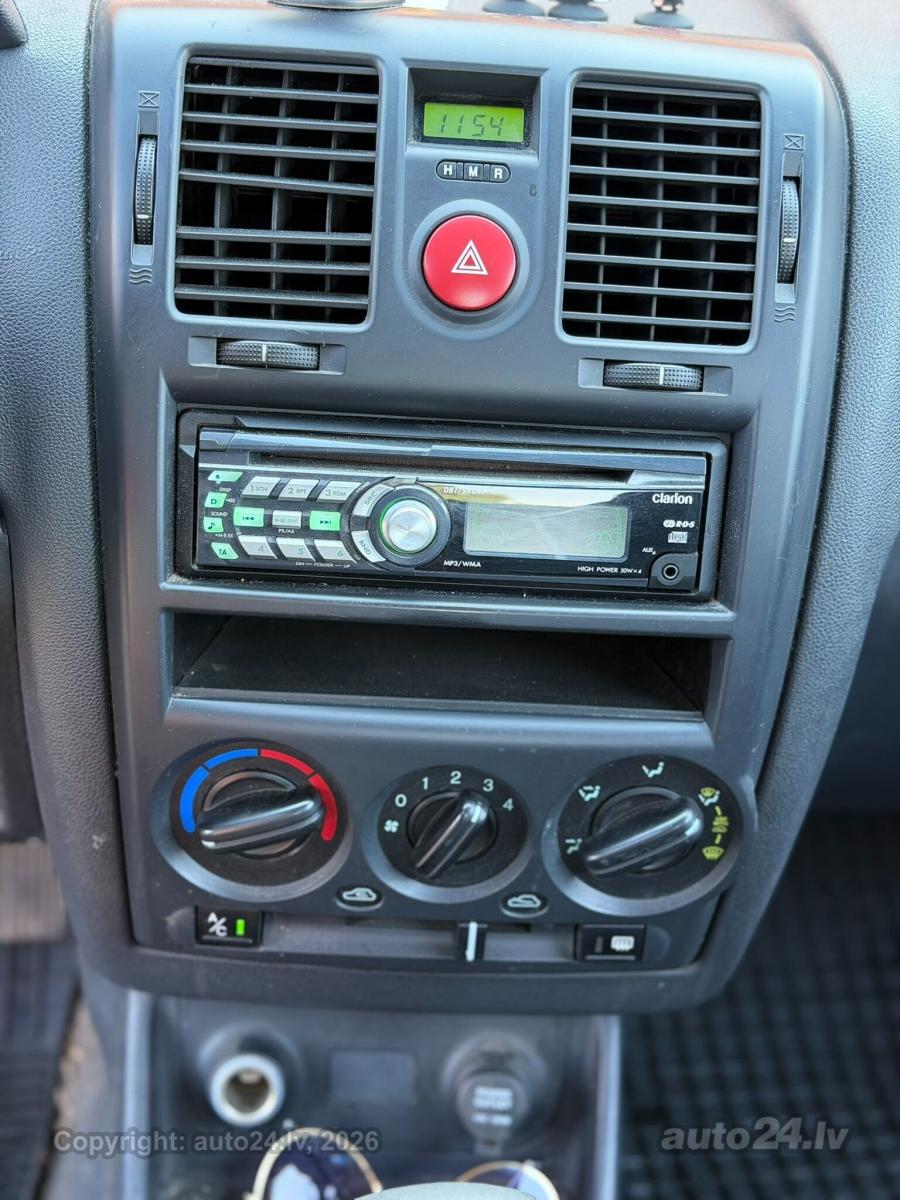 Grey Hyundai Getz 2007 in Tallinn, with an engine capacity of 1.40 L and mileage of 194 thousand km for 950 €, photo 13 on AUTOMOTO.COM.LV