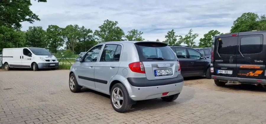 Pelēks Hyundai Getz 2008 Valmiera, ar dzinēja tilpumu 1.50 L un nobraukumu 143 tūkst. km par 1400 €, foto 6 vietnē AUTOMOTO.COM.LV