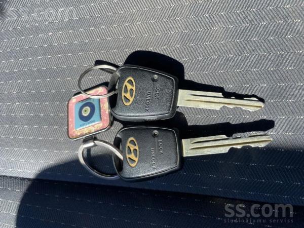 Pelēks Hyundai Getz 2007 Rīga, ar dzinēja tilpumu 1.40 L un nobraukumu 208 tūkst. km par 1100 €, foto 8 vietnē AUTOMOTO.COM.LV