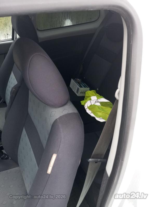 Hyundai Getz 2008 in Turi, with an engine capacity of 1.40 L and mileage of 180 thousand km for 1000 €, photo 11 on AUTOMOTO.COM.LV
