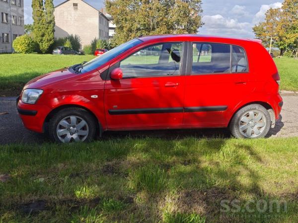 Sarkans Hyundai Getz 2005 Liepāja, ar dzinēja tilpumu 1.50 L un nobraukumu 221 tūkst. km par 1100 €, foto 2 vietnē AUTOMOTO.COM.LV