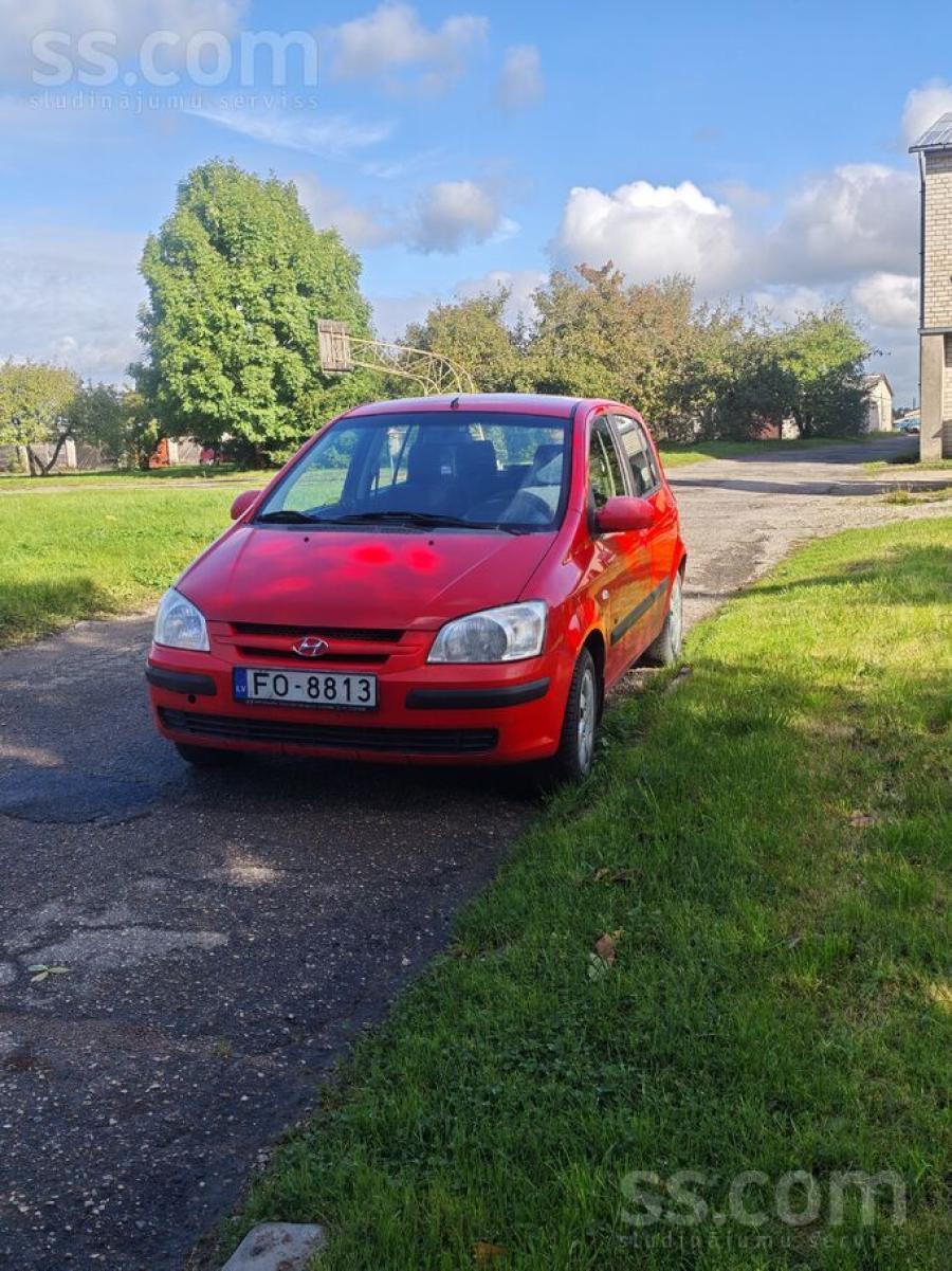 Sarkans Hyundai Getz 2005 Liepāja, ar dzinēja tilpumu 1.50 L un nobraukumu 221 tūkst. km par 1100 €, foto 4 vietnē AUTOMOTO.COM.LV