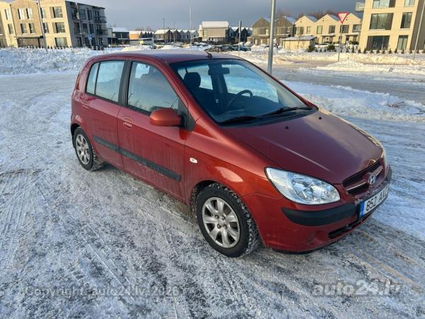Sarkans Hyundai Getz 2006 Tallina, ar dzinēja tilpumu 1.60 L un nobraukumu 142 tūkst. km par 1400 €, foto 3 vietnē AUTOMOTO.COM.LV