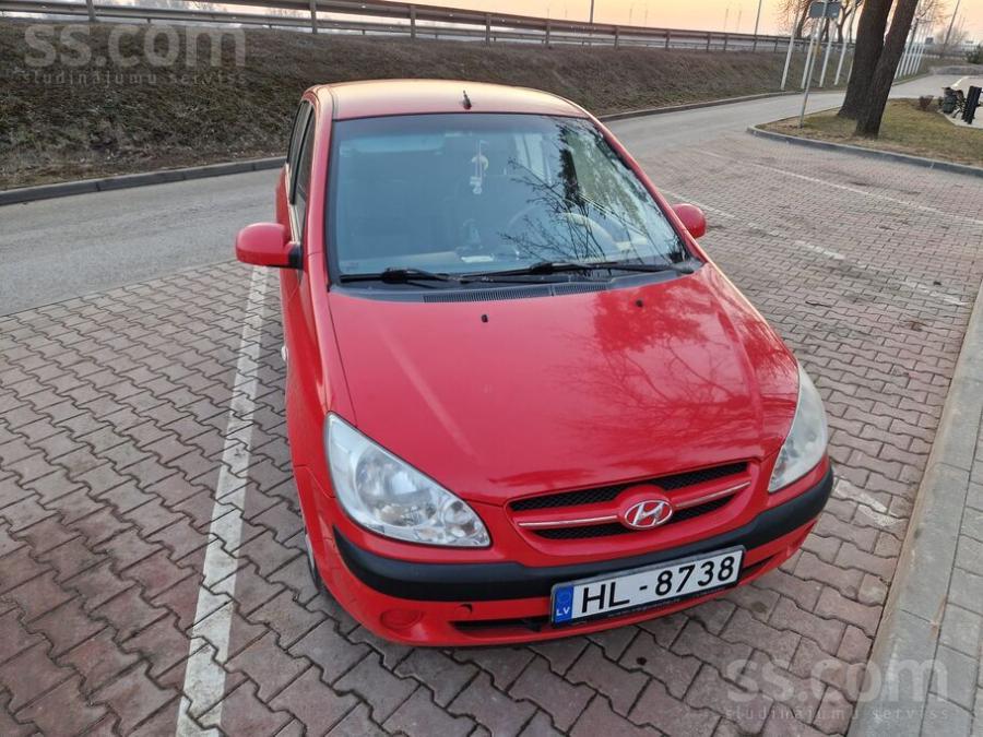 Red Hyundai Getz 2006 in Daugavpils, with an engine capacity of 1.40 L and mileage of 172 thousand km for 550 €, photo 4 on AUTOMOTO.COM.LV
