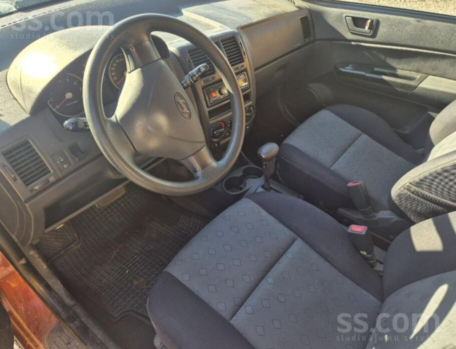 Red Hyundai Getz 2006 in Jekabpils, with an engine capacity of 1.40 L and mileage of 230 thousand km for 520 €, photo 5 on AUTOMOTO.COM.LV