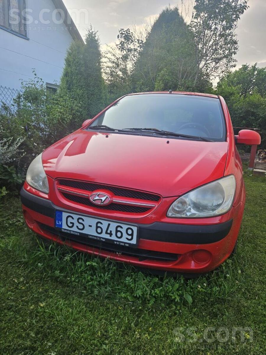 Red Hyundai Getz 2007 in Riga, with an engine capacity of 1.40 L and mileage of 153 thousand km for 1350 €, photo 3 on AUTOMOTO.COM.LV