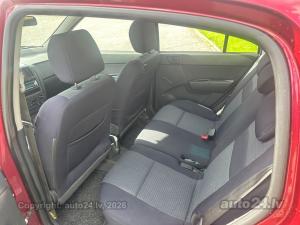 Red Hyundai Getz 2007 in Kuressaare, with an engine capacity of 1.10 L and mileage of 95 thousand km for 1900 €, photo 7 on AUTOMOTO.COM.LV