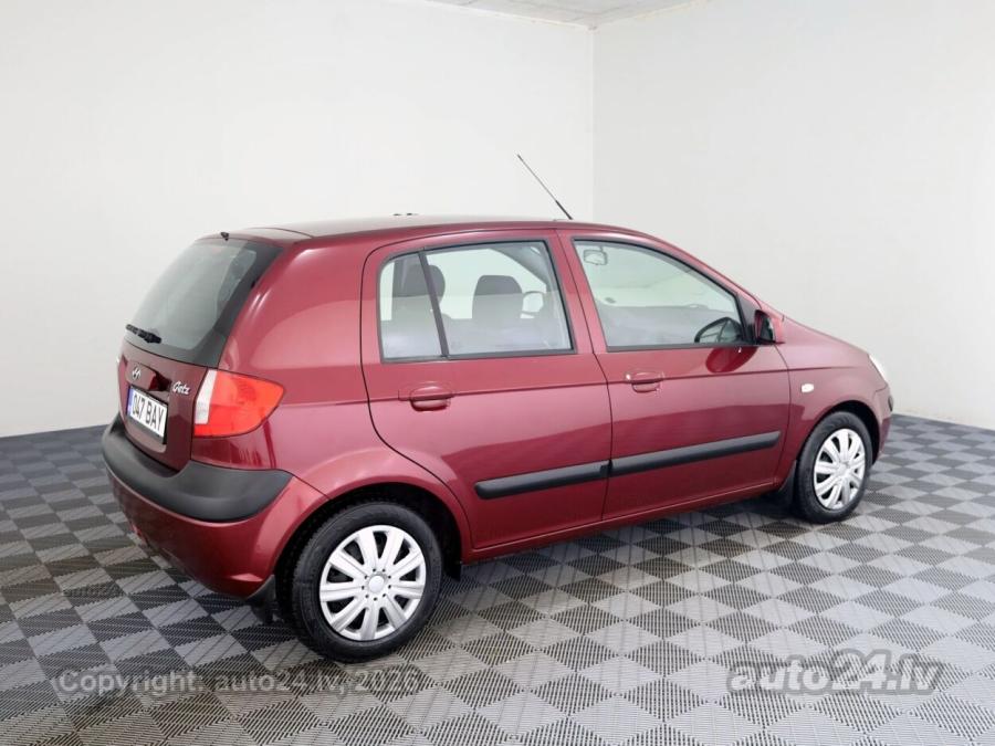 Red Hyundai Getz 2008 in Tallinn, with an engine capacity of 1.40 L and mileage of 61 thousand km for 2199 €, photo 3 on AUTOMOTO.COM.LV