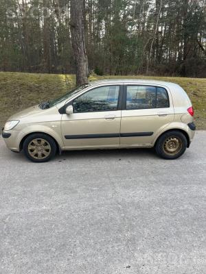 Dzeltens Hyundai Getz 2005 Rīga, ar dzinēja tilpumu 1.40 L un nobraukumu 231 tūkst. km par 950 €, foto 3 vietnē AUTOMOTO.COM.LV