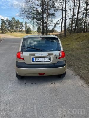 Dzeltens Hyundai Getz 2005 Rīga, ar dzinēja tilpumu 1.40 L un nobraukumu 231 tūkst. km par 950 €, foto 4 vietnē AUTOMOTO.COM.LV