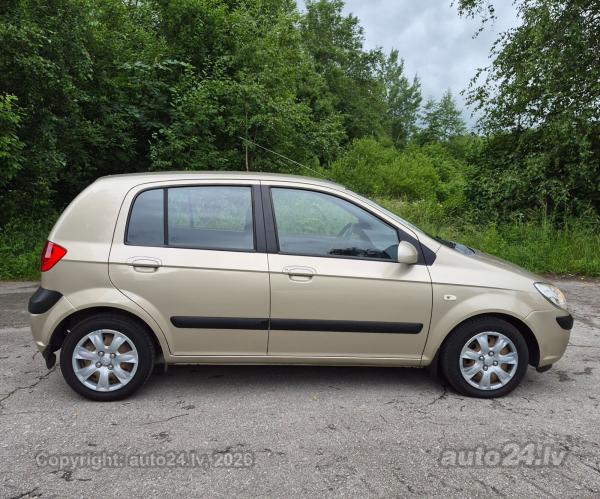 Yellow Hyundai Getz 2006 in Tallinn, with an engine capacity of 1.40 L and mileage of 118 thousand km for 1990 €, photo 4 on AUTOMOTO.COM.LV
