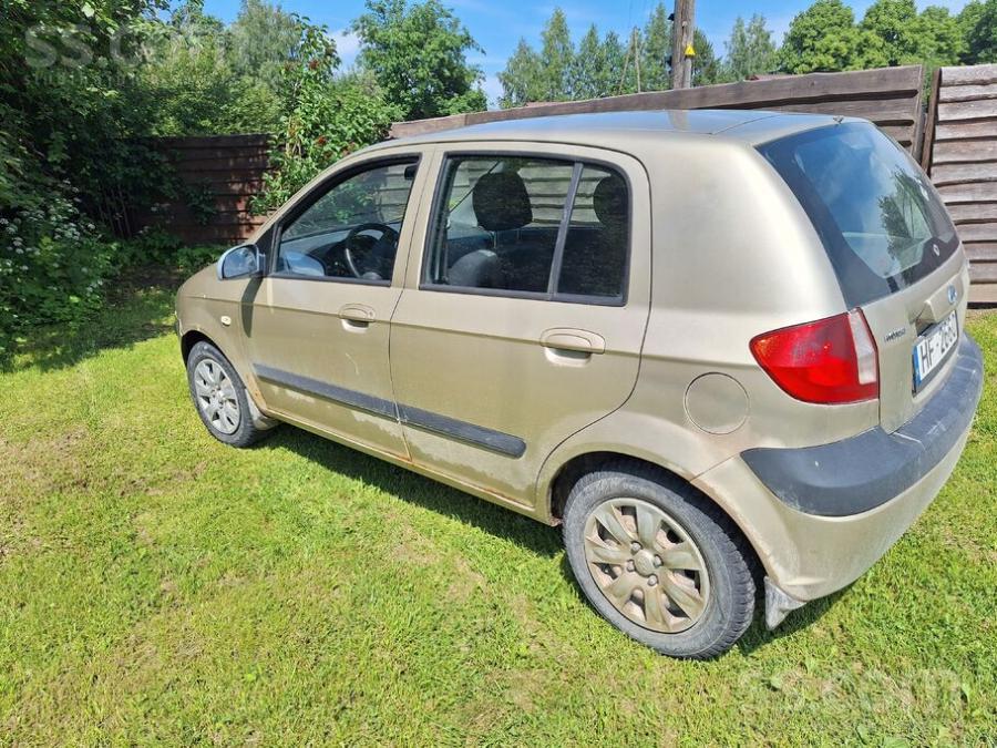 Yellow Hyundai Getz 2008 in Riga, with an engine capacity of 1.50 L and mileage of 270 thousand km for 850 €, photo 1 on AUTOMOTO.COM.LV