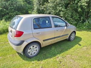 Yellow Hyundai Getz 2008 in Riga, with an engine capacity of 1.50 L and mileage of 270 thousand km for 850 €, photo 3 on AUTOMOTO.COM.LV