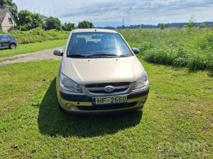 Yellow Hyundai Getz 2008 in Riga, with an engine capacity of 1.50 L and mileage of 270 thousand km for 850 €, photo 4 on AUTOMOTO.COM.LV