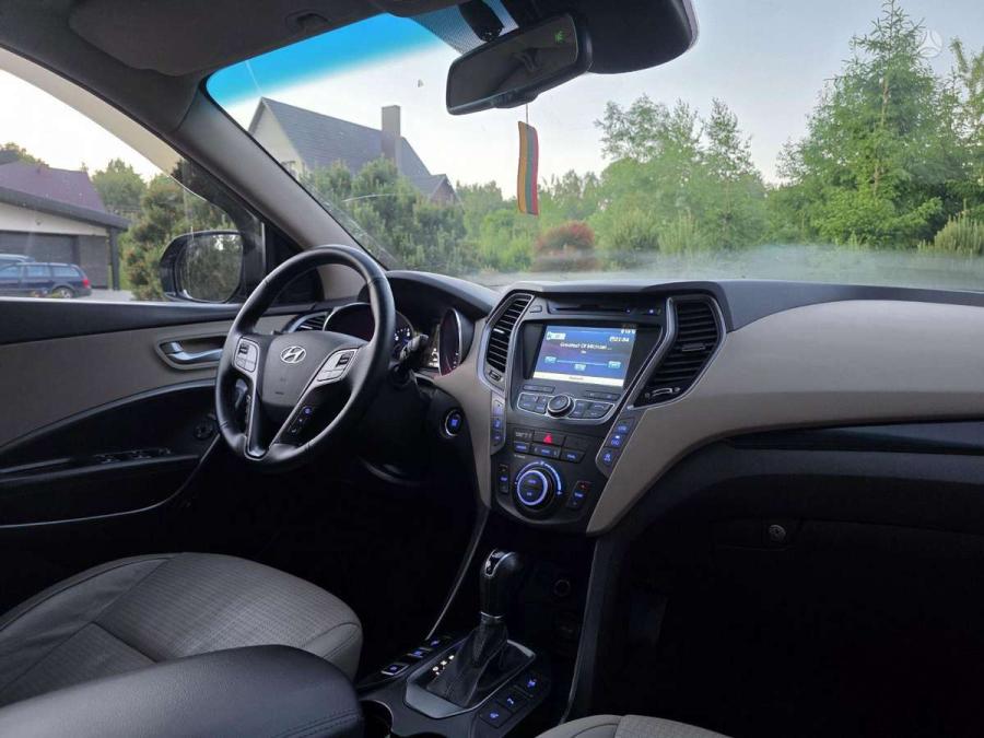 Brūns Hyundai Grand Santa Fe 2015 Utena, ar dzinēja tilpumu 2.20 L un nobraukumu 339 tūkst. km par 6900 €, foto 15 vietnē AUTOMOTO.COM.LV