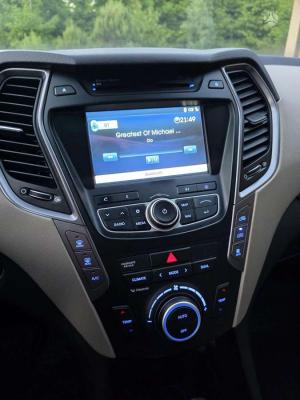 Brūns Hyundai Grand Santa Fe 2015 Utena, ar dzinēja tilpumu 2.20 L un nobraukumu 339 tūkst. km par 6900 €, foto 21 vietnē AUTOMOTO.COM.LV