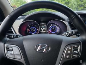 Brūns Hyundai Grand Santa Fe 2015 Utena, ar dzinēja tilpumu 2.20 L un nobraukumu 339 tūkst. km par 6900 €, foto 23 vietnē AUTOMOTO.COM.LV