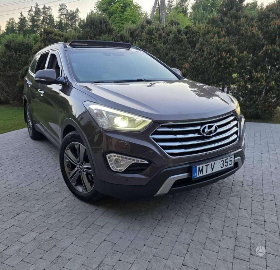 Brūns Hyundai Grand Santa Fe 2015 Utena, ar dzinēja tilpumu 2.20 L un nobraukumu 339 tūkst. km par 6900 €, foto 35 vietnē AUTOMOTO.COM.LV