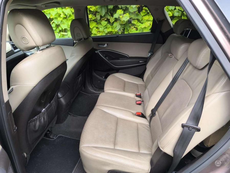 Brūns Hyundai Grand Santa Fe 2015 Viļņa, ar dzinēja tilpumu 2.20 L un nobraukumu 182 tūkst. km par 11500 €, foto 7 vietnē AUTOMOTO.COM.LV