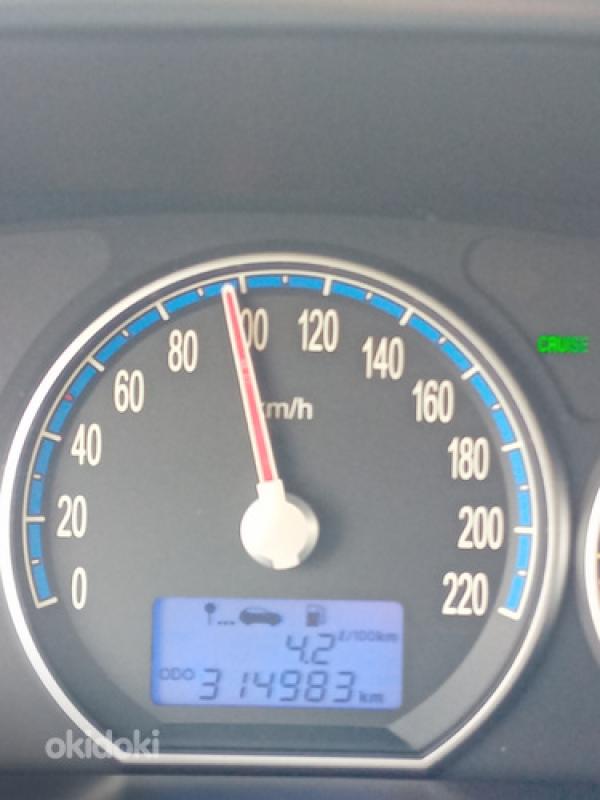 Hyundai Grand Santa Fe 2006 in Tartu, with an engine capacity of 2.00 L and mileage of 315 thousand km for 4500 €, photo 3 on AUTOMOTO.COM.LV
