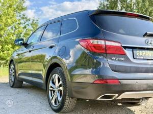 Hyundai Grand Santa Fe 2014 in Siauliai, with an engine capacity of 2.20 L and mileage of 220 thousand km for 15750 €, photo 8 on AUTOMOTO.COM.LV