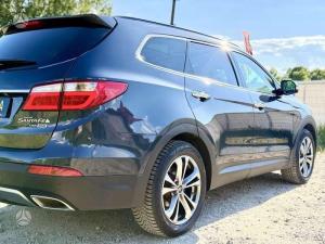 Hyundai Grand Santa Fe 2014 in Siauliai, with an engine capacity of 2.20 L and mileage of 220 thousand km for 15750 €, photo 9 on AUTOMOTO.COM.LV