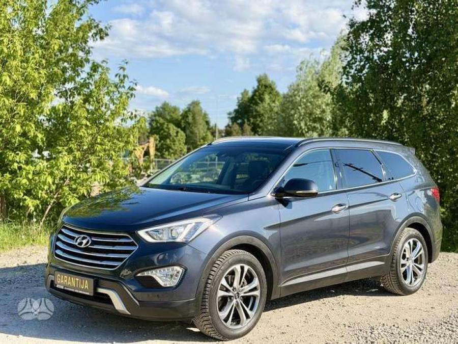 Hyundai Grand Santa Fe 2014 in Siauliai, with an engine capacity of 2.20 L and mileage of 220 thousand km for 15750 €, photo 20 on AUTOMOTO.COM.LV