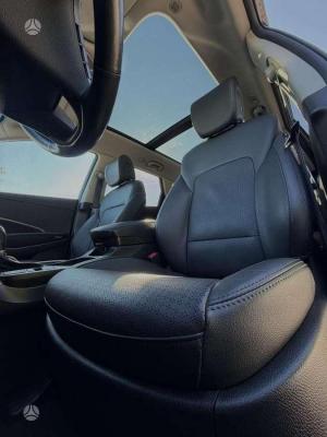 Hyundai Grand Santa Fe 2014 in Siauliai, with an engine capacity of 2.20 L and mileage of 220 thousand km for 15750 €, photo 22 on AUTOMOTO.COM.LV