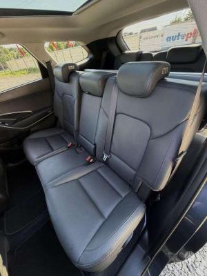 Hyundai Grand Santa Fe 2014 in Siauliai, with an engine capacity of 2.20 L and mileage of 220 thousand km for 15750 €, photo 25 on AUTOMOTO.COM.LV