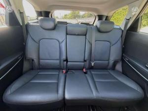 Hyundai Grand Santa Fe 2014 in Siauliai, with an engine capacity of 2.20 L and mileage of 220 thousand km for 15750 €, photo 29 on AUTOMOTO.COM.LV