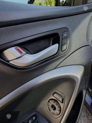 Hyundai Grand Santa Fe 2014 in Siauliai, with an engine capacity of 2.20 L and mileage of 220 thousand km for 15750 €, photo 38 on AUTOMOTO.COM.LV