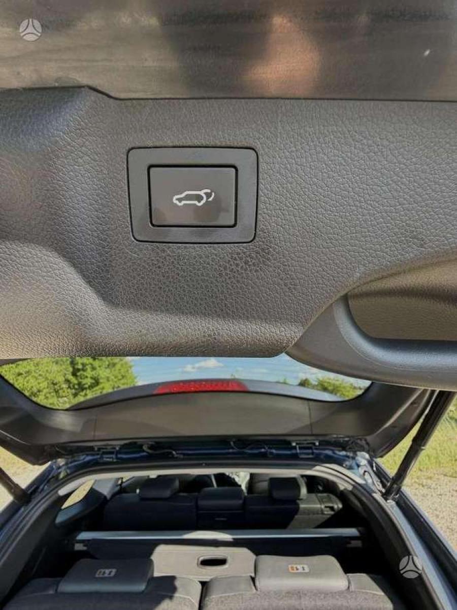 Hyundai Grand Santa Fe 2014 in Siauliai, with an engine capacity of 2.20 L and mileage of 220 thousand km for 15750 €, photo 41 on AUTOMOTO.COM.LV