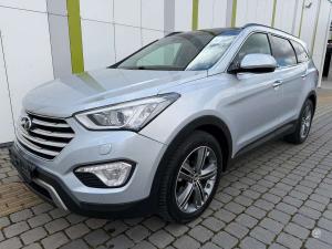 Grey Hyundai Grand Santa Fe 2015 in Raseiniai, with an engine capacity of 2.20 L and mileage of 201 thousand km for 11300 €, photo  on AUTOMOTO.COM.LV