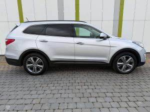 Grey Hyundai Grand Santa Fe 2015 in Raseiniai, with an engine capacity of 2.20 L and mileage of 201 thousand km for 11300 €, photo 7 on AUTOMOTO.COM.LV