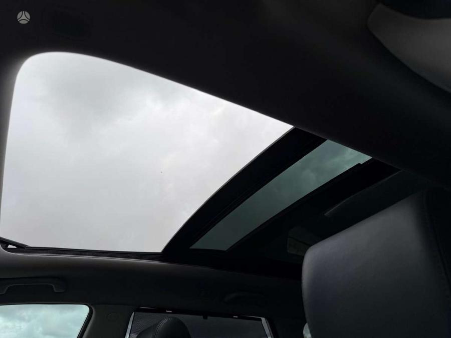 Grey Hyundai Grand Santa Fe 2015 in Raseiniai, with an engine capacity of 2.20 L and mileage of 201 thousand km for 11300 €, photo 16 on AUTOMOTO.COM.LV
