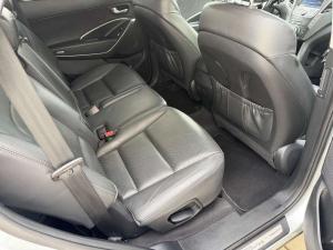 Grey Hyundai Grand Santa Fe 2015 in Raseiniai, with an engine capacity of 2.20 L and mileage of 201 thousand km for 11300 €, photo 18 on AUTOMOTO.COM.LV