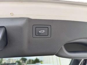 Grey Hyundai Grand Santa Fe 2015 in Raseiniai, with an engine capacity of 2.20 L and mileage of 201 thousand km for 11300 €, photo 20 on AUTOMOTO.COM.LV