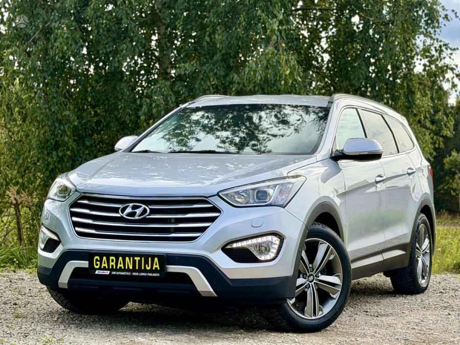 Pelēks Hyundai Grand Santa Fe 2015 Šauļi, ar dzinēja tilpumu 2.20 L un nobraukumu 257 tūkst. km par 15450 €, foto 3 vietnē AUTOMOTO.COM.LV