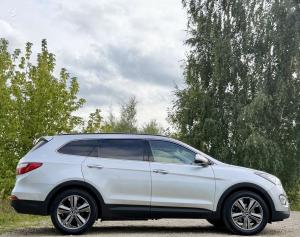 Pelēks Hyundai Grand Santa Fe 2015 Šauļi, ar dzinēja tilpumu 2.20 L un nobraukumu 257 tūkst. km par 15450 €, foto 15 vietnē AUTOMOTO.COM.LV
