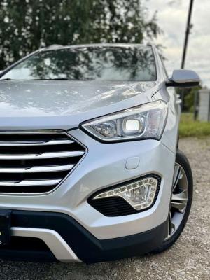 Pelēks Hyundai Grand Santa Fe 2015 Šauļi, ar dzinēja tilpumu 2.20 L un nobraukumu 257 tūkst. km par 15450 €, foto 19 vietnē AUTOMOTO.COM.LV