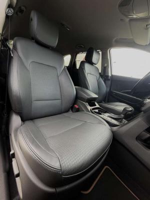 Pelēks Hyundai Grand Santa Fe 2015 Šauļi, ar dzinēja tilpumu 2.20 L un nobraukumu 257 tūkst. km par 15450 €, foto 27 vietnē AUTOMOTO.COM.LV
